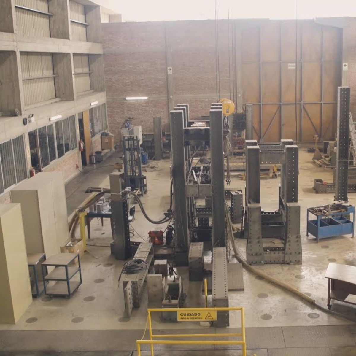 Laboratorios de Estructuras - FABRICUM
